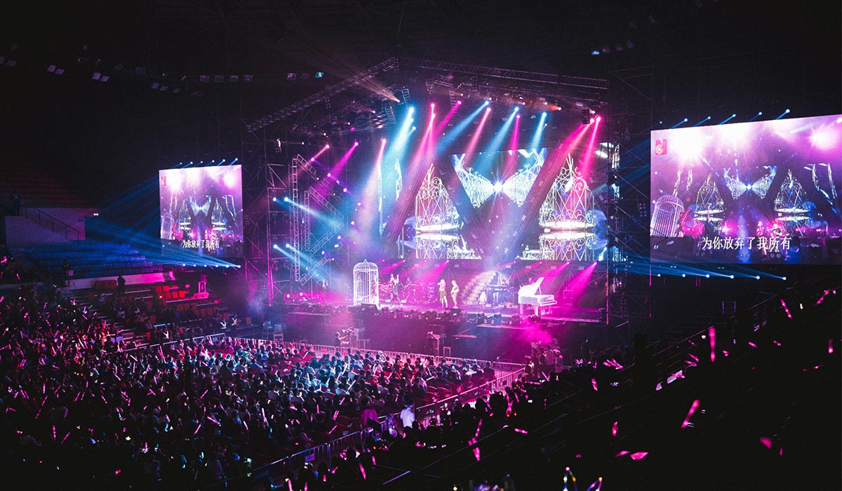 Concert LED Screens: Brilliance Stages - Taglig